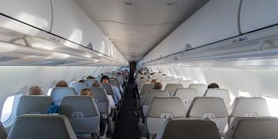 Boeing 717-200 Charter Guide